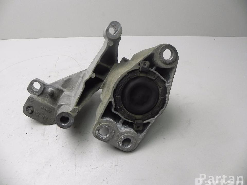 Engine Mounting 112845226R Dacia DUSTER 2011