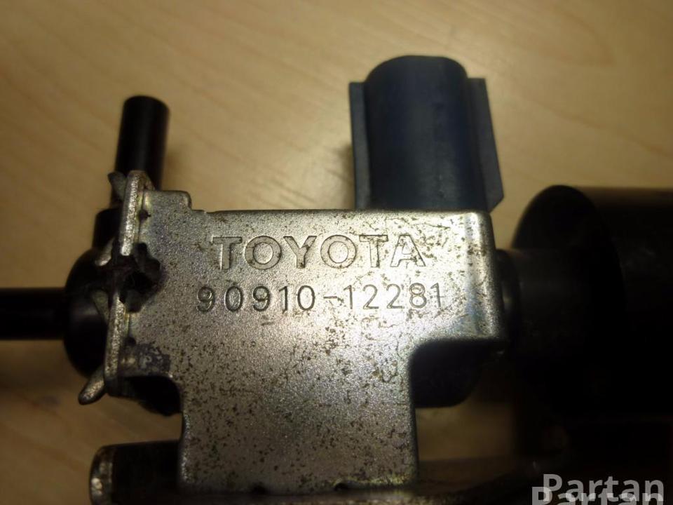 Solenoid Valve 9091012281 Toyota AURIS 2013