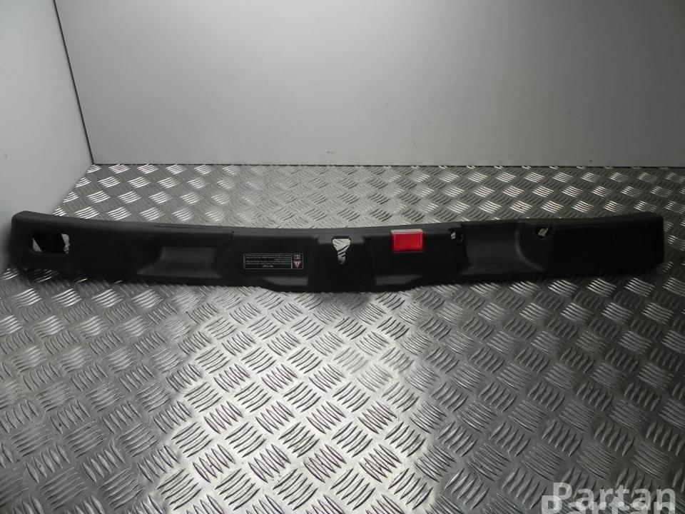 Molding A1667400572 Mercedes-Benz M-CLASS 2012 - €35