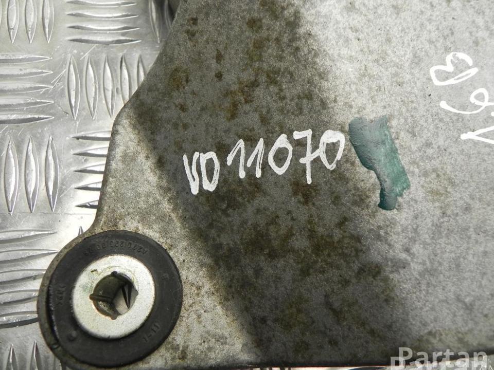 Bracket A2702230002 Mercedes-Benz CLA Coupe 2014