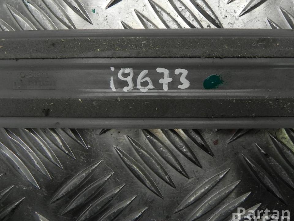 Door Sill Trim A2126860936 Mercedes-Benz E-CLASS 2012