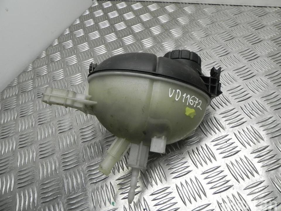 Coolant Expansion Tank A2045000549 Mercedes-Benz E-CLASS 2010 - €5