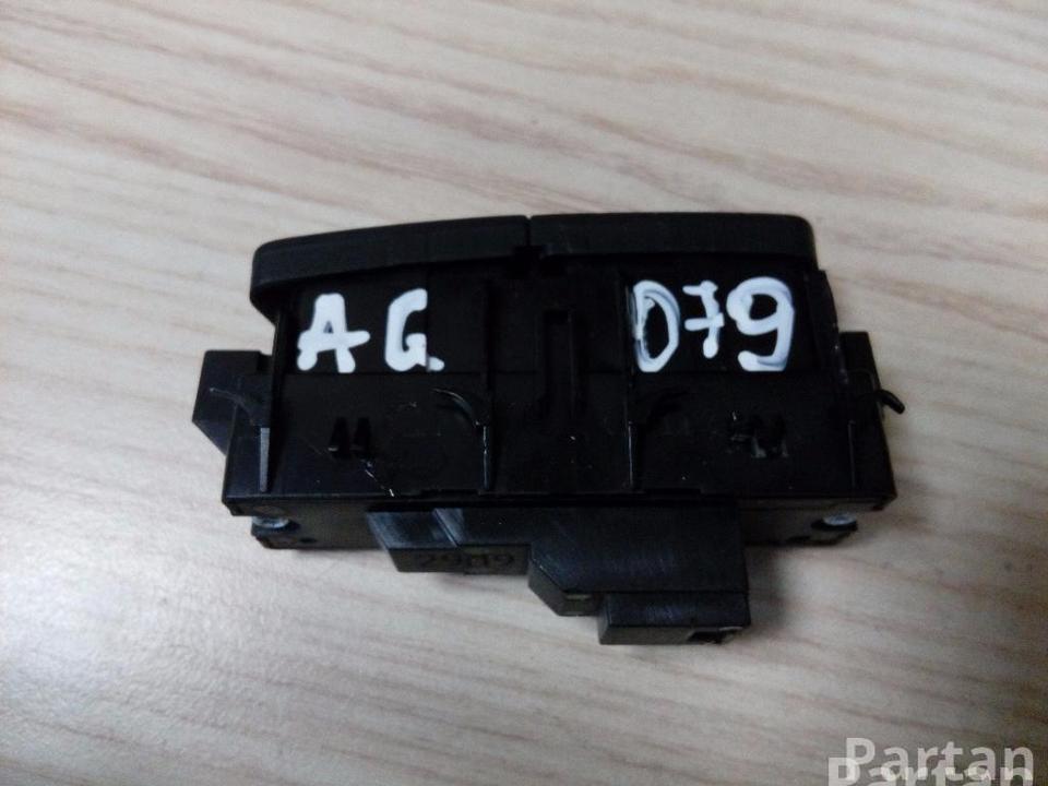 Multiple switch A2048706310 Mercedes-Benz E-CLASS kupė 2010