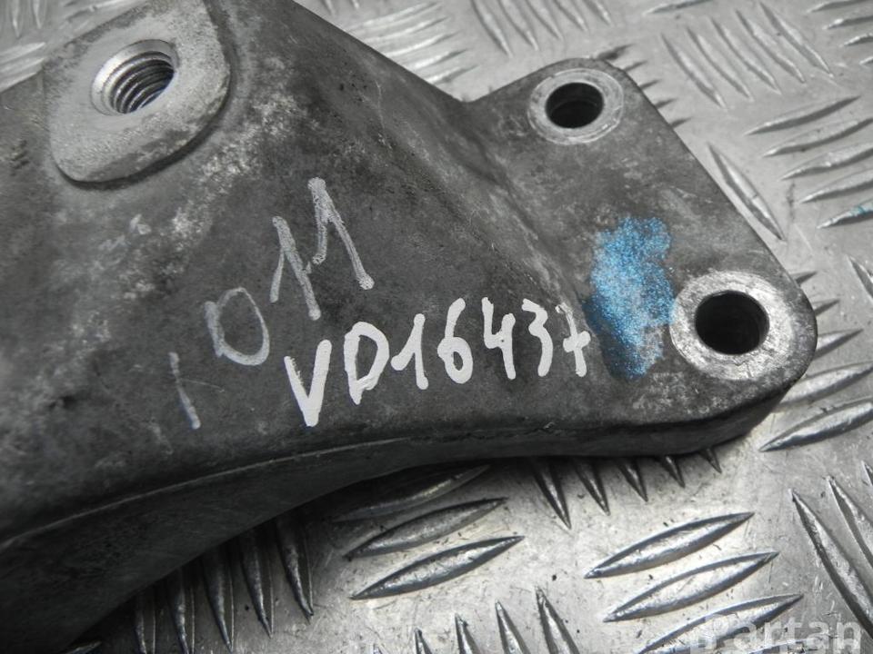 Bracket 1K0199117AB Volkswagen JETTA IV 2015