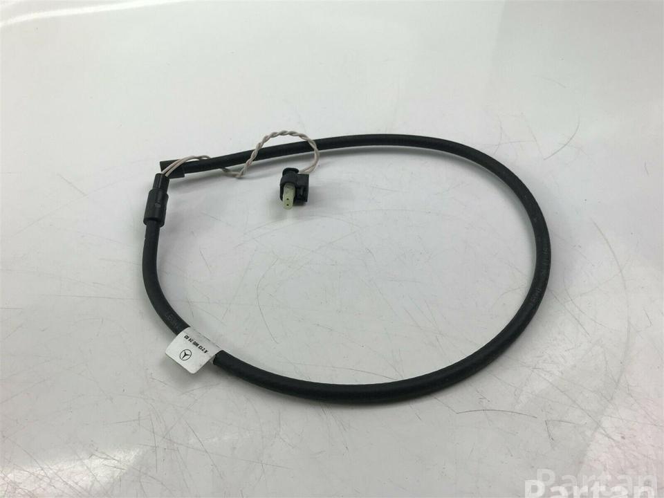 Sensors A2139052403 Mercedes-Benz E-CLASS 2017 - €57