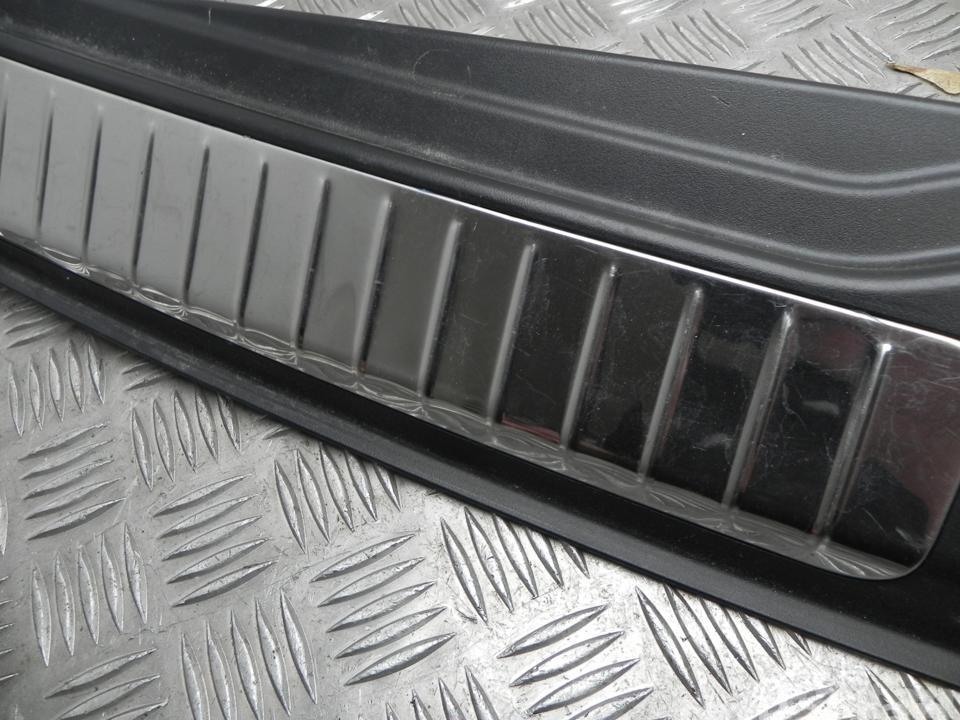 MERCEDES-BENZ A1676900200 GLE (W167) (2019 ...) 2019 Cover for lock carrier