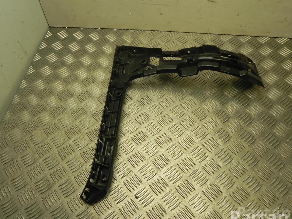 Bracket for bumper A2058801802 Mercedes-Benz C-CLASS 2016 - €15