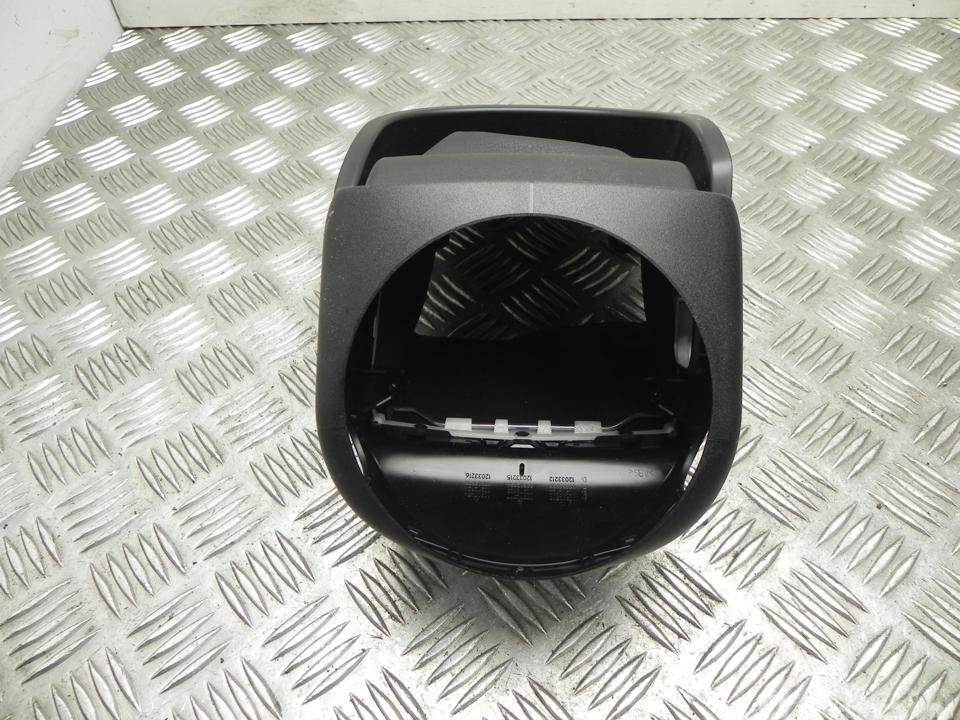Trim A1675401309 Mercedes-Benz GLE 2019 - €36