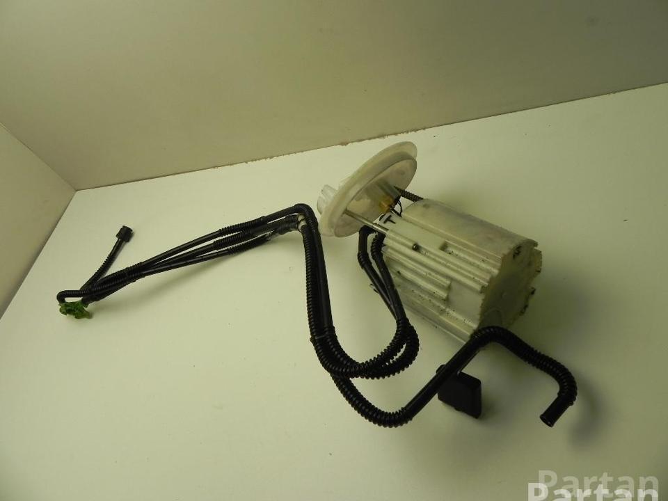 Pressure Controller, fuel pump A2044702294 Mercedes-Benz E-CLASS 2010 - €20