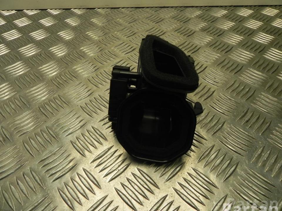 Air vent A2058300200 Mercedes-Benz C-CLASS 2015 - €10