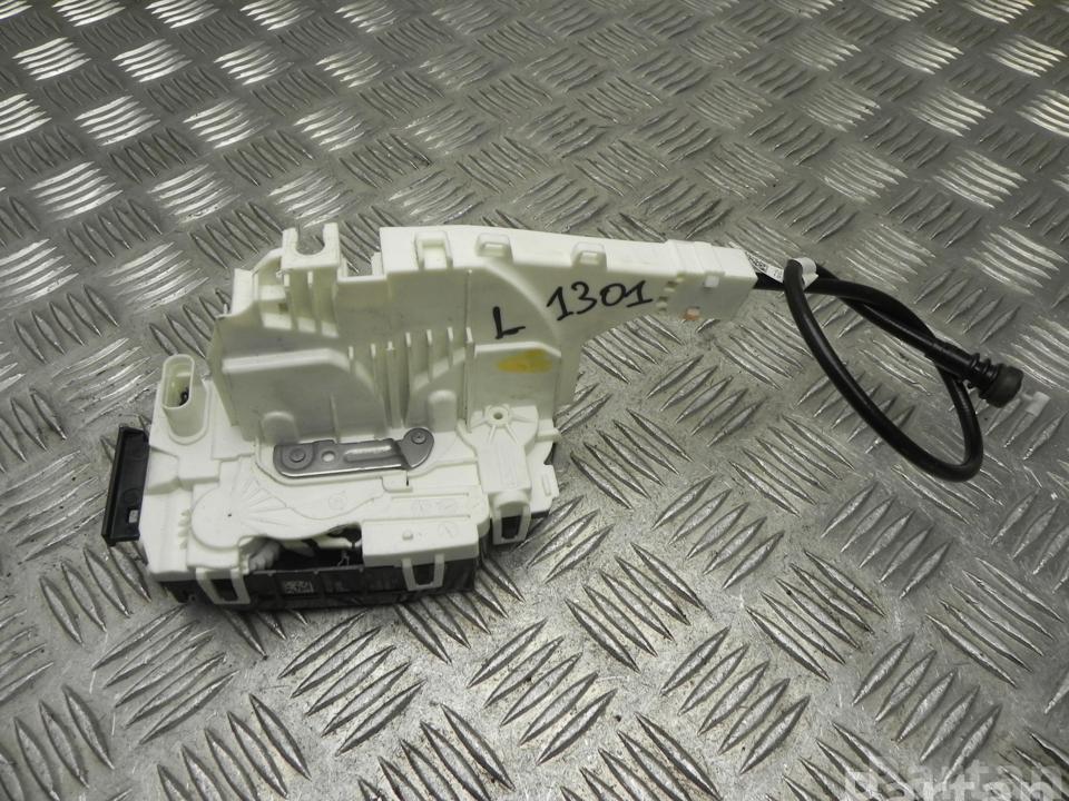 Door Lock A9077200300 Mercedes-Benz Sprinter 2020 - €30