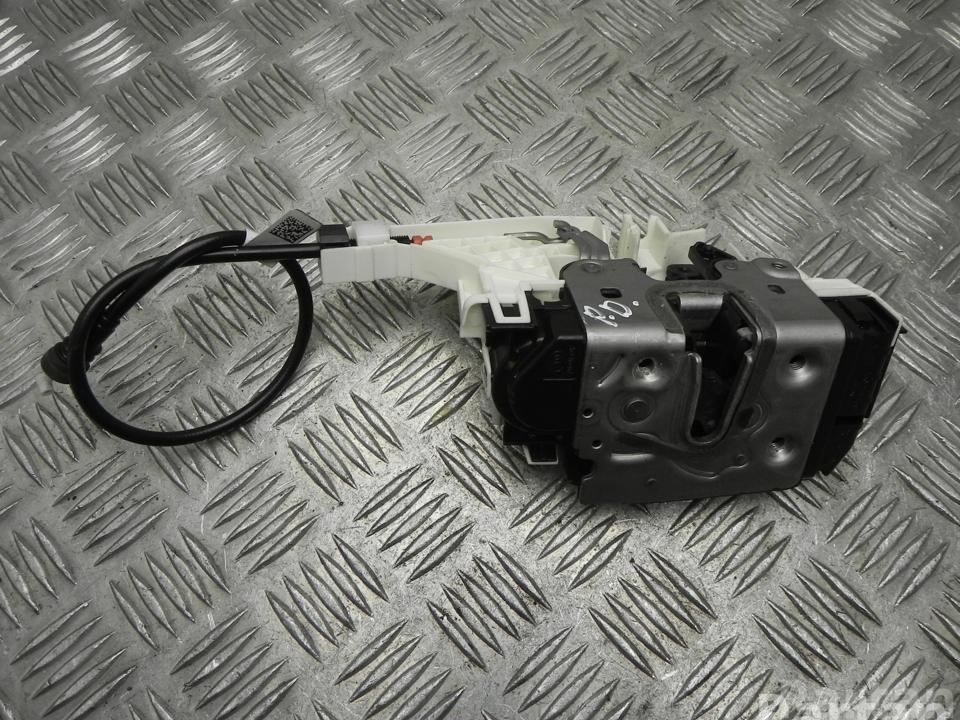 Door Lock A9077200300 Mercedes-Benz Sprinter 2020