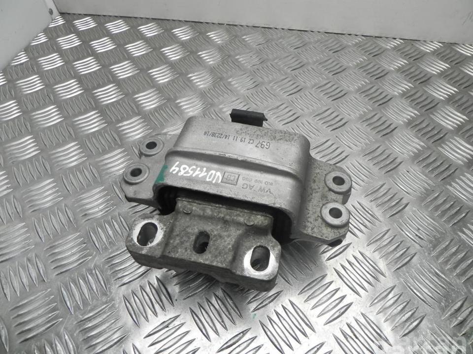 Engine Mounting 1K0199555CB Škoda YETI 2010 - €20