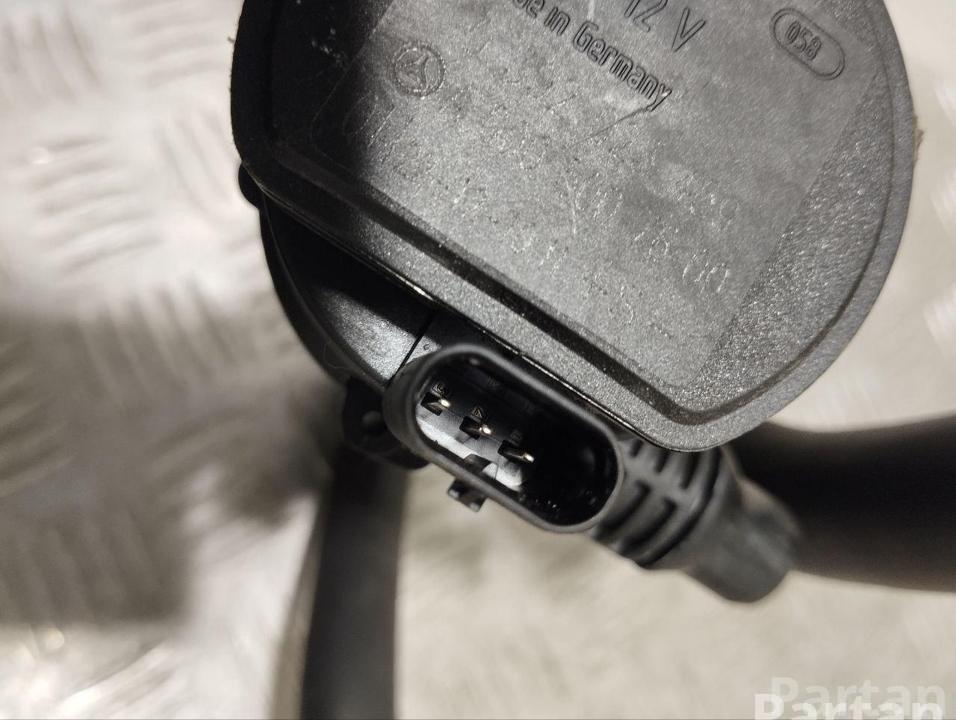 Water Pump A0005007600, A2065013300 Mercedes-Benz C-Class 2023