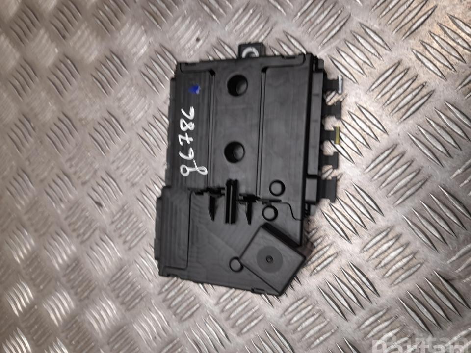 Mercedes-Benz A2135406100 C-CLASS (W205) 2018 Fuse Box