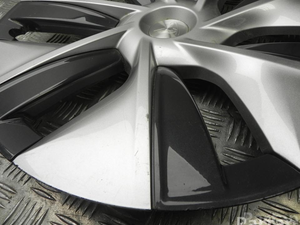 Wheel cap/cover 104423500B Tesla Model Y 2022