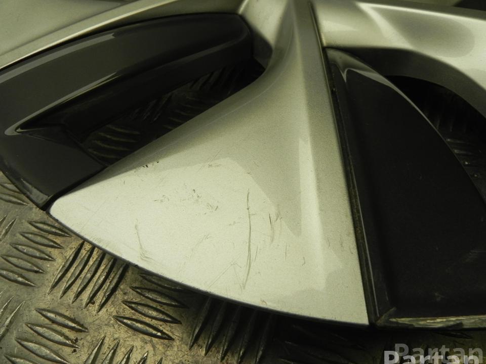 Wheel cap/cover 104423500B Tesla Model Y 2022