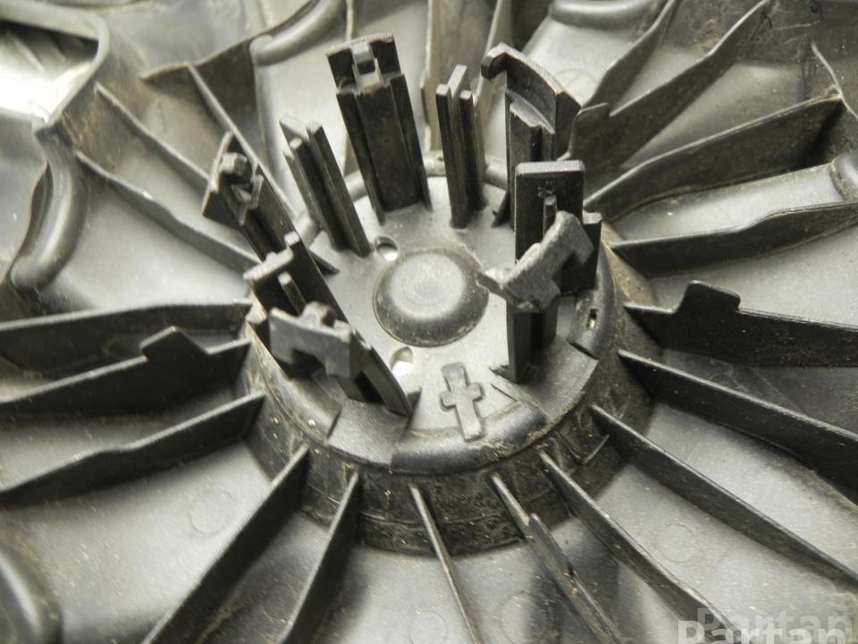 Wheel cap/cover 104423500B Tesla Model Y 2022