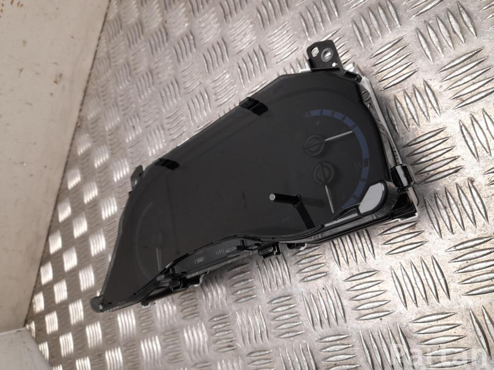 Dashboard (instrument cluster) 83800F5B70 Toyota Yaris Cross XP210 2022
