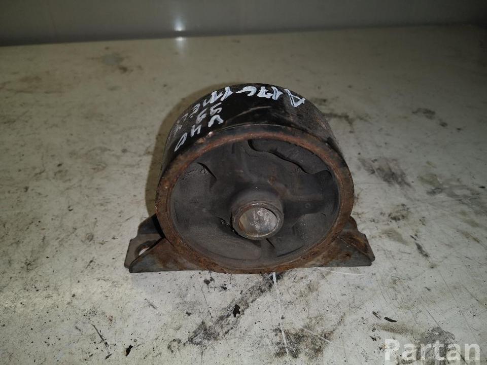 Engine Mounting 30611143 Volvo V40 Estate 1999 - €9